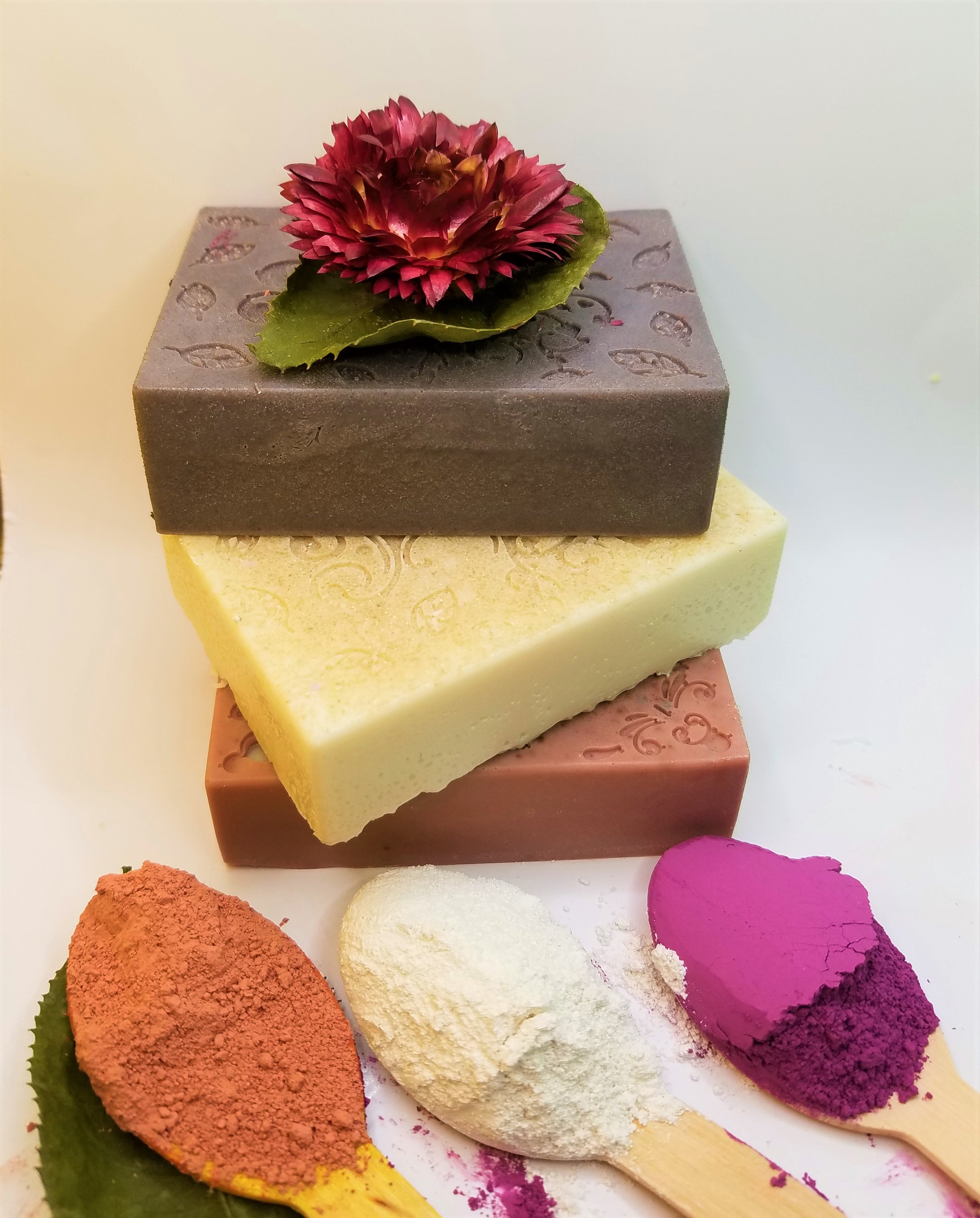 #Natural Clay Soaps – Green Leaf Suds