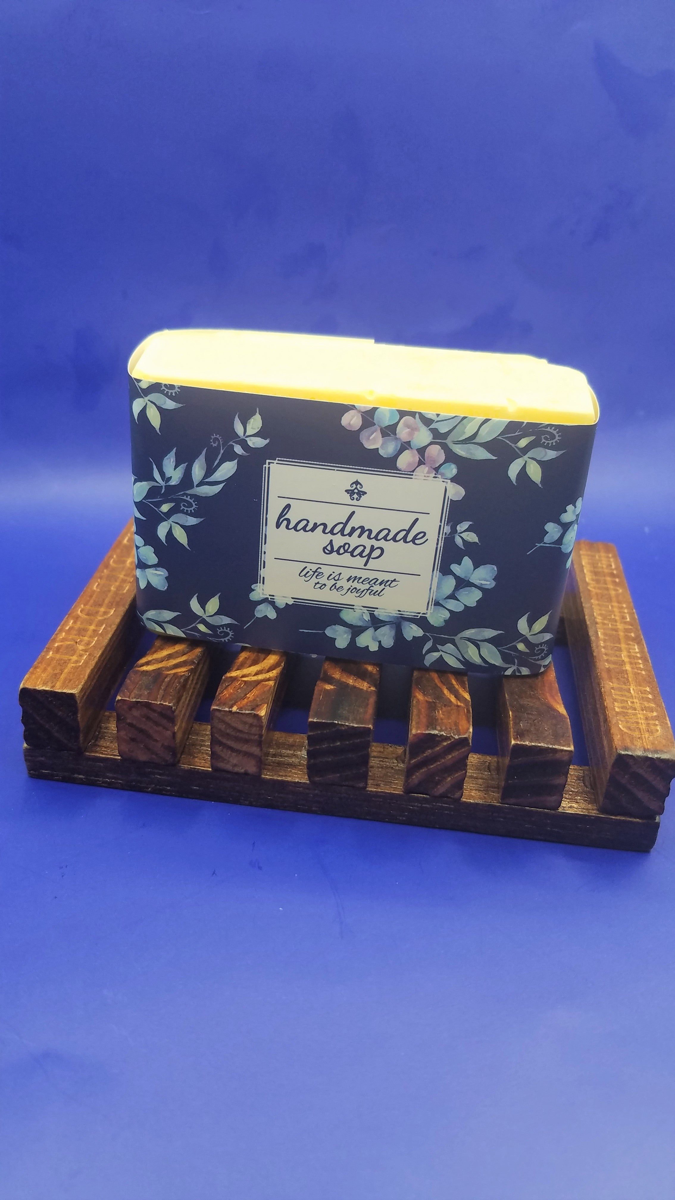 Handmade Myrrh and Frankincense Soap (3 soaps) – Green Leaf Suds